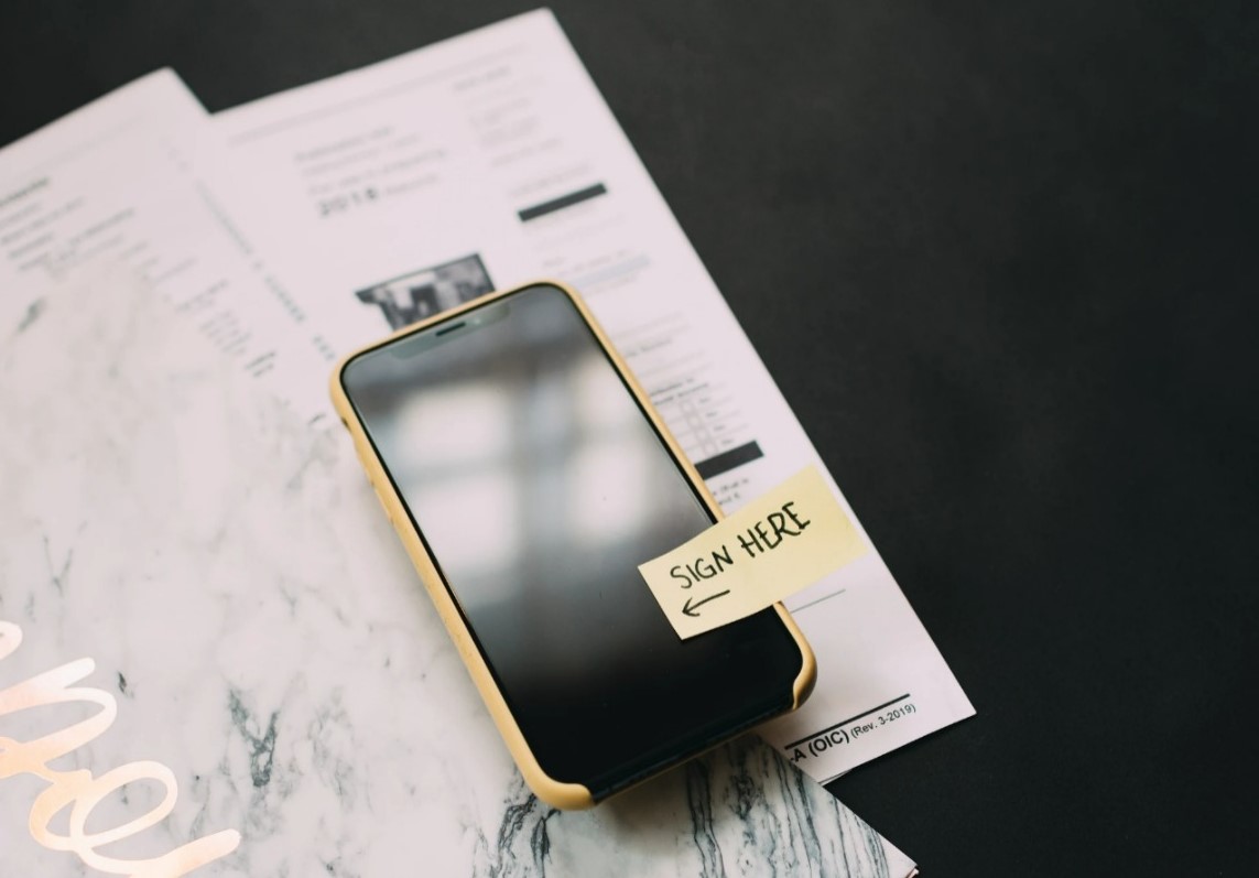 Why Are Electronic Signatures The Future Of Business?