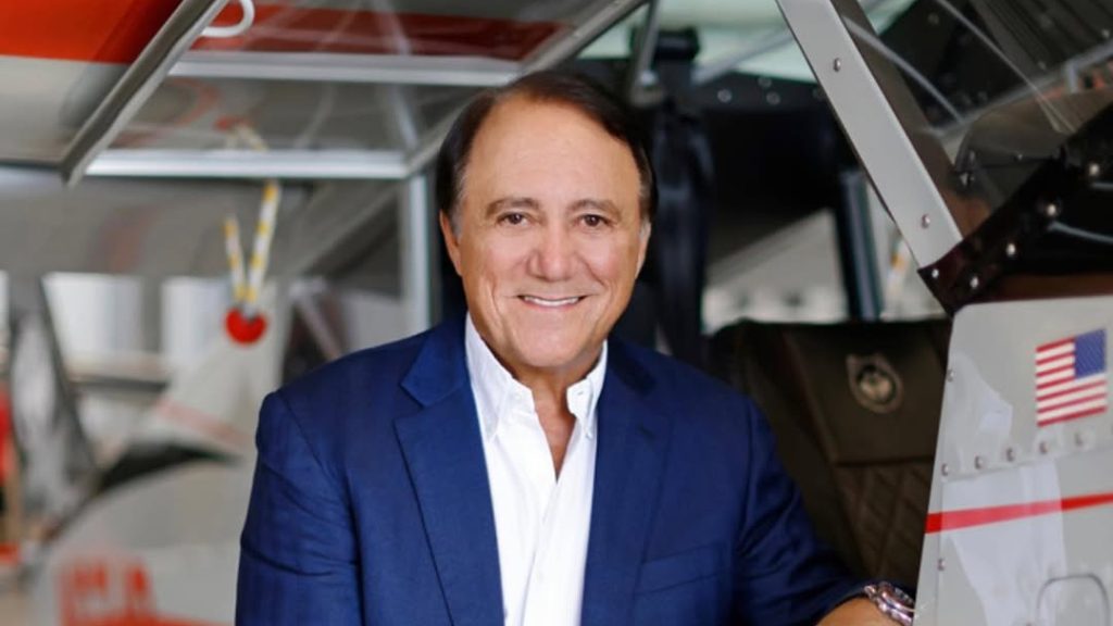 How Blockbuster Collapsed and Netflix Took Over